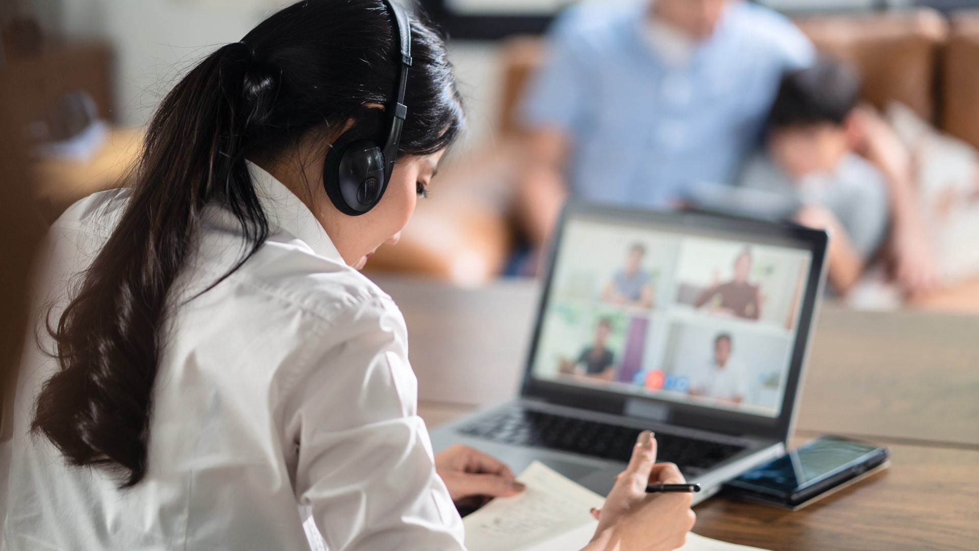 How to Scale Online Learning Programs for Universities